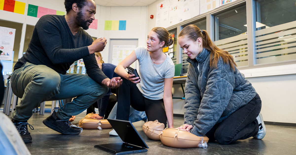 Teach CPR in your school for free with Classroom RevivR - BHF