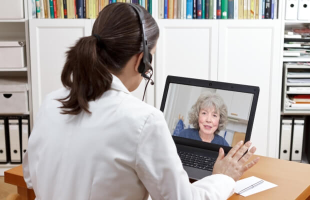 5 Advantages of Speaking with a GP Online - Rare Career